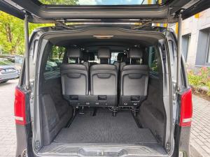 Black Mercedes-Benz V 250 2019 in Taurage, with an engine capacity of 2.00 L and mileage of 350 thousand km for 25400 €, photo 22 on AUTOMOTO.COM.LV