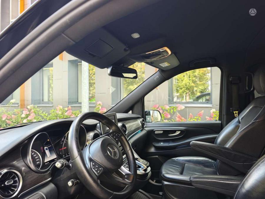 Black Mercedes-Benz V 250 2019 in Taurage, with an engine capacity of 2.00 L and mileage of 350 thousand km for 25400 €, photo 27 on AUTOMOTO.COM.LV