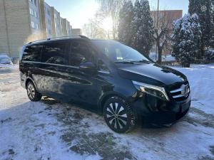 Melns Mercedes-Benz V 250 2021 Šauļi, ar dzinēja tilpumu 2.00 L un nobraukumu 450 tūkst. km par 24500 €, foto 2 vietnē AUTOMOTO.COM.LV