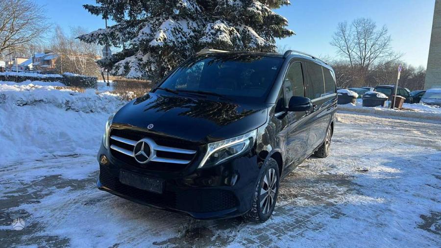 Melns Mercedes-Benz V 250 2021 Šauļi, ar dzinēja tilpumu 2.00 L un nobraukumu 450 tūkst. km par 24500 €, foto 4 vietnē AUTOMOTO.COM.LV
