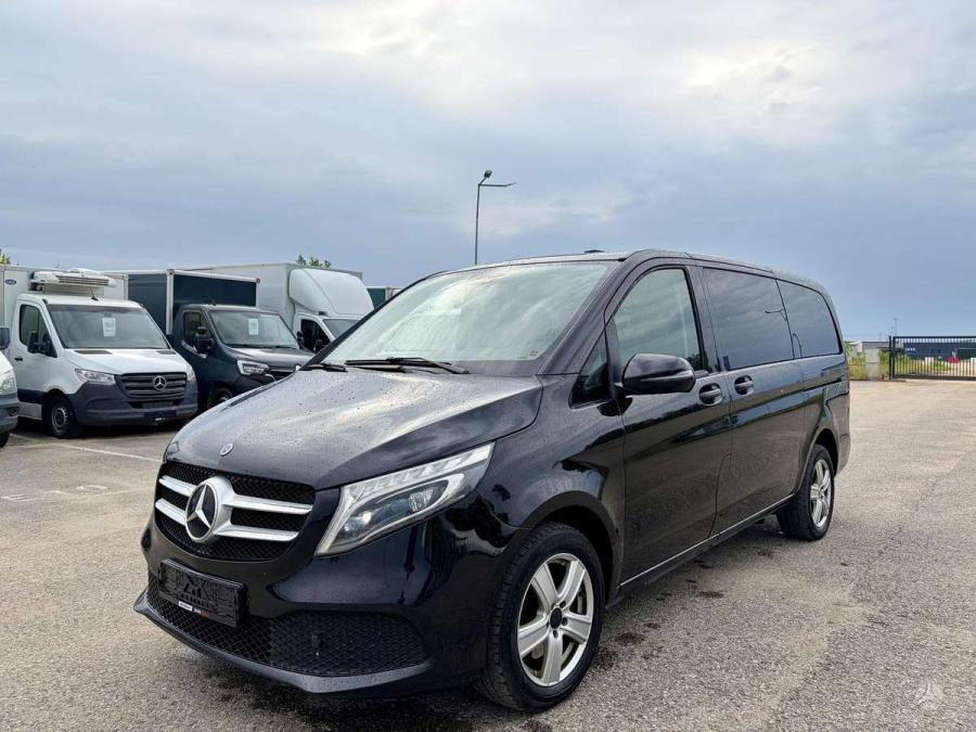 Black Mercedes-Benz V 250 2021 in Vilnius, with an engine capacity of 1.95 L and mileage of 159 thousand km for 29850 €, photo 1 on AUTOMOTO.COM.LV