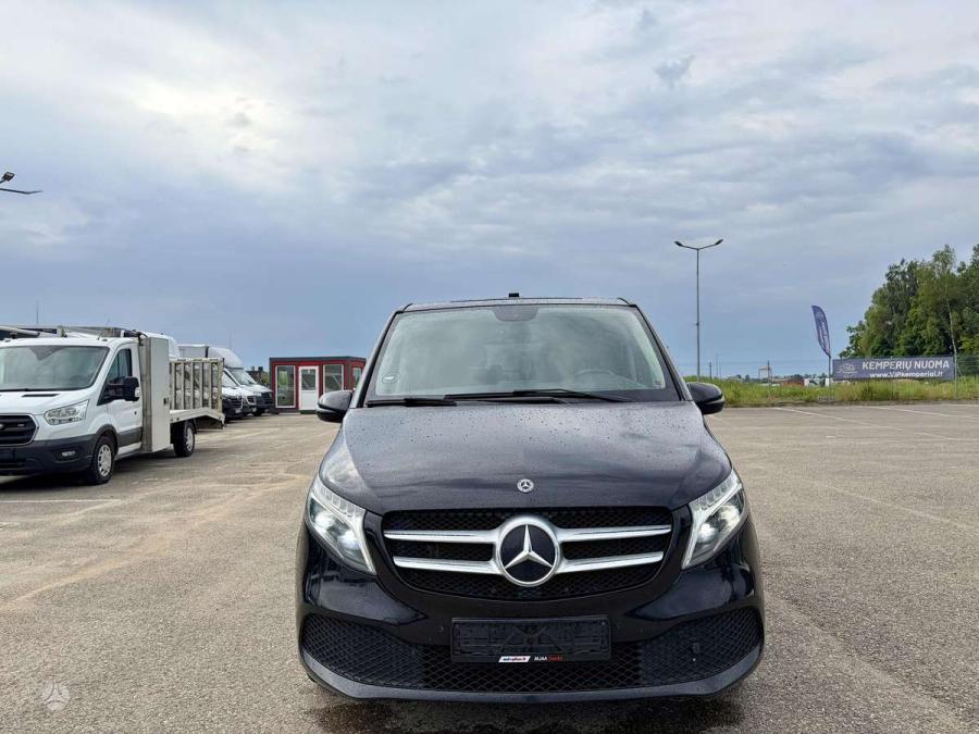 Black Mercedes-Benz V 250 2021 in Vilnius, with an engine capacity of 1.95 L and mileage of 159 thousand km for 29850 €, photo 3 on AUTOMOTO.COM.LV