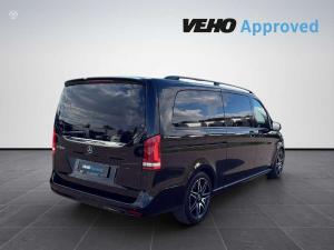 Black Mercedes-Benz V 250 2023 in Kaunas, with an engine capacity of 1.95 L and mileage of 129 thousand km for 49875 €, photo 3 on AUTOMOTO.COM.LV