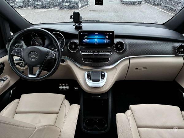 Мерседес В 250 2023 в Каунас на AUTOMOTO.COM.LV Черный Мерседес В 250 2023 в Каунас, объемом двигателя 1.95 л и пробегом 129 тыс. км за 49875 €, фото 6 на AUTOMOTO.COM.LV