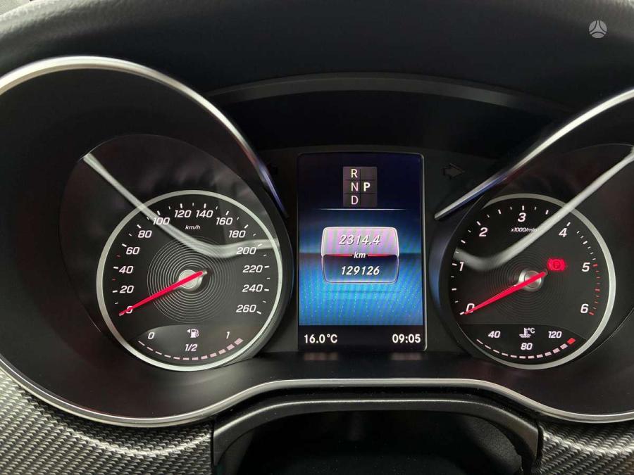 Black Mercedes-Benz V 250 2023 in Kaunas, with an engine capacity of 1.95 L and mileage of 129 thousand km for 49875 €, photo 7 on AUTOMOTO.COM.LV