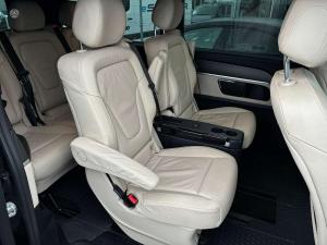 Black Mercedes-Benz V 250 2023 in Kaunas, with an engine capacity of 1.95 L and mileage of 129 thousand km for 49875 €, photo 10 on AUTOMOTO.COM.LV