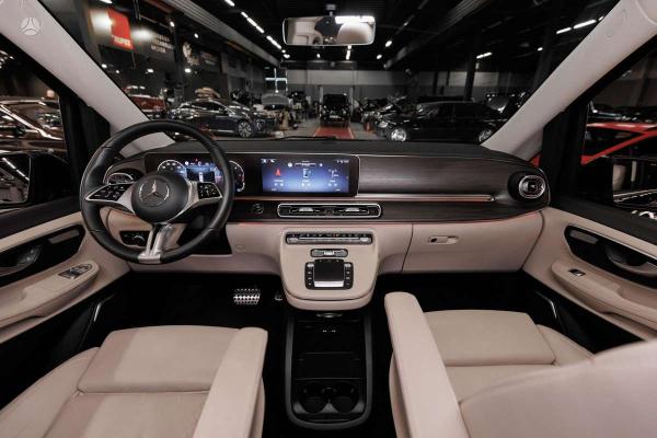 Black Mercedes-Benz V 250 2024 in Riga, with an engine capacity of 1.95 L and mileage of 43 thousand km for 88000 €, photo 9 on AUTOMOTO.COM.LV