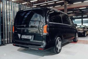 Black Mercedes-Benz V 250 2024 in Riga, with an engine capacity of 1.95 L and mileage of 43 thousand km for 88000 €, photo 8 on AUTOMOTO.COM.LV