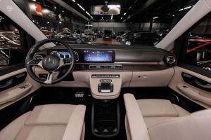 Black Mercedes-Benz V 250 2024 in Riga, with an engine capacity of 1.95 L and mileage of 43 thousand km for 88000 €, photo 10 on AUTOMOTO.COM.LV
