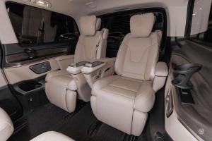 Black Mercedes-Benz V 250 2024 in Riga, with an engine capacity of 1.95 L and mileage of 43 thousand km for 88000 €, photo 13 on AUTOMOTO.COM.LV