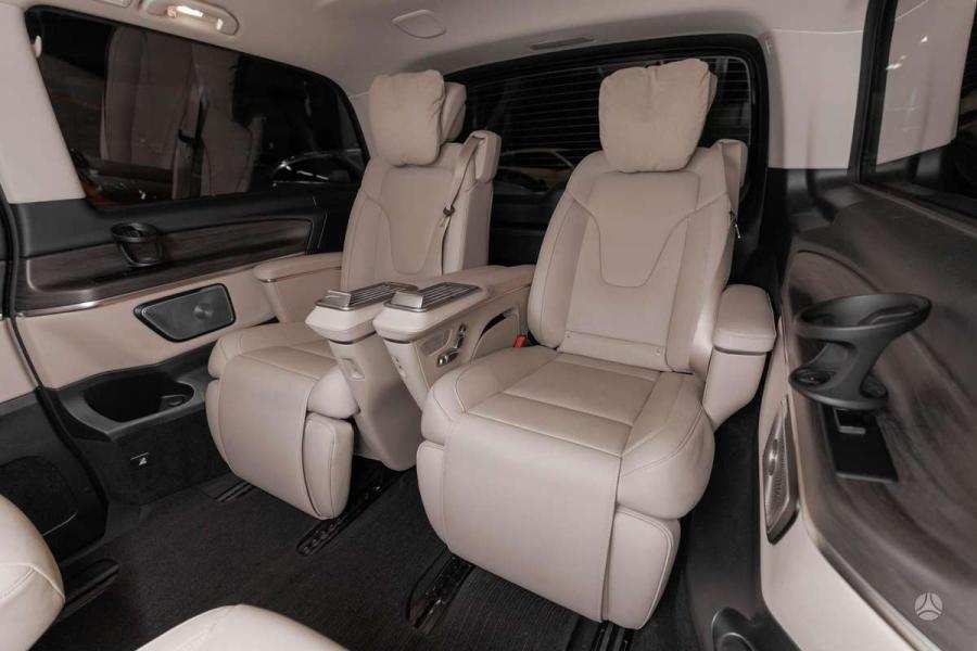 Black Mercedes-Benz V 250 2024 in Riga, with an engine capacity of 1.95 L and mileage of 43 thousand km for 88000 €, photo 13 on AUTOMOTO.COM.LV