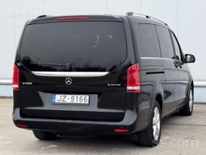 Melns Mercedes-Benz V 250 2014 Jelgava, ar dzinēja tilpumu 2.20 L un nobraukumu 355 tūkst. km par 23800 €, foto 4 vietnē AUTOMOTO.COM.LV