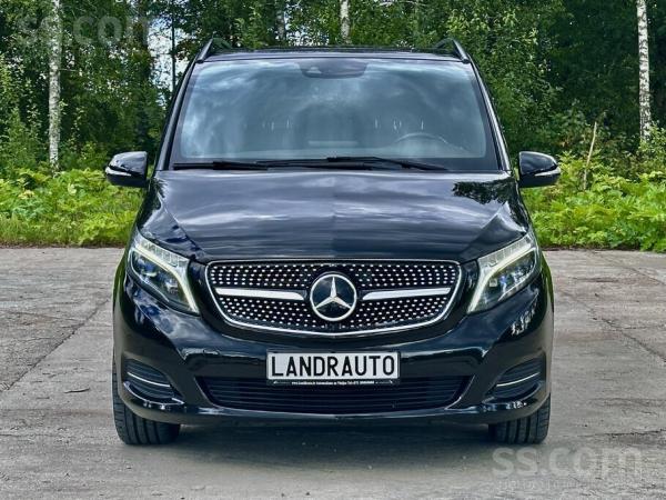 Black Mercedes-Benz V 250 2014 in Tukums, with an engine capacity of 2.20 L and mileage of 291 thousand km for 27900 €, photo 2 on AUTOMOTO.COM.LV