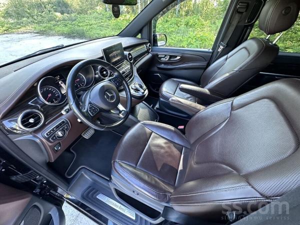 Black Mercedes-Benz V 250 2014 in Tukums, with an engine capacity of 2.20 L and mileage of 291 thousand km for 27900 €, photo 9 on AUTOMOTO.COM.LV