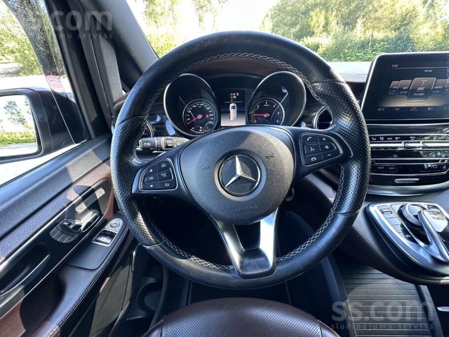 Black Mercedes-Benz V 250 2014 in Tukums, with an engine capacity of 2.20 L and mileage of 291 thousand km for 27900 €, photo 18 on AUTOMOTO.COM.LV