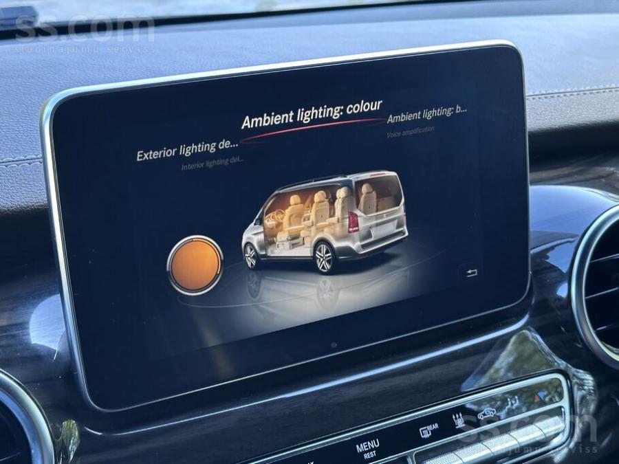 Black Mercedes-Benz V 250 2014 in Tukums, with an engine capacity of 2.20 L and mileage of 291 thousand km for 27900 €, photo 22 on AUTOMOTO.COM.LV