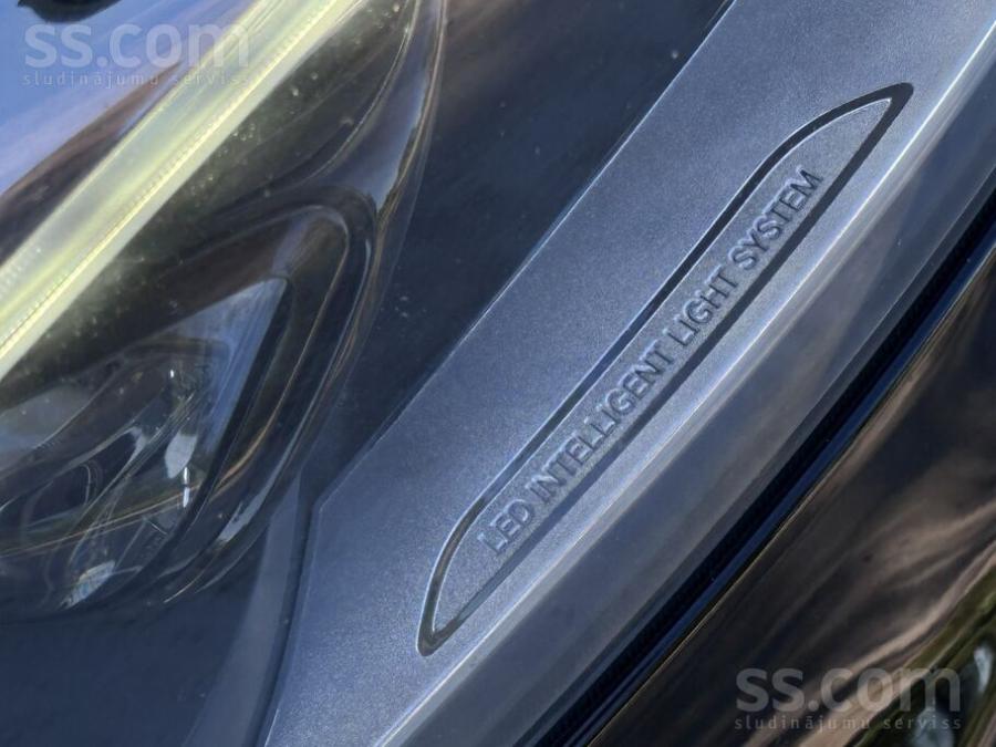 Black Mercedes-Benz V 250 2014 in Tukums, with an engine capacity of 2.20 L and mileage of 291 thousand km for 27900 €, photo 28 on AUTOMOTO.COM.LV