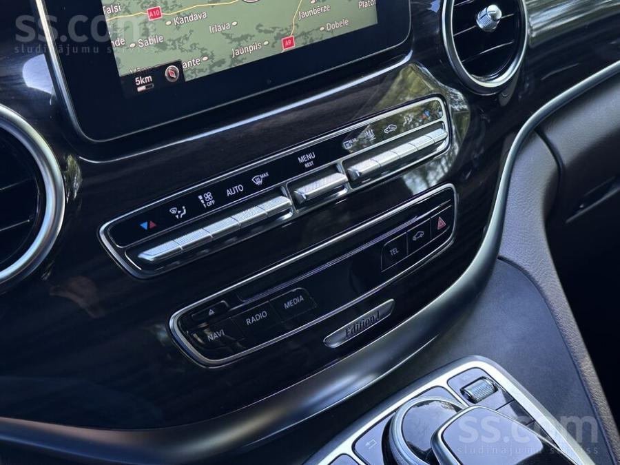 Black Mercedes-Benz V 250 2014 in Tukums, with an engine capacity of 2.20 L and mileage of 291 thousand km for 27900 €, photo 30 on AUTOMOTO.COM.LV