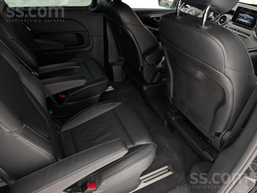 Black Mercedes-Benz V 250 2014 in Jurmala, with an engine capacity of 2.10 L and mileage of 0 thousand km for 17750 €, photo 21 on AUTOMOTO.COM.LV