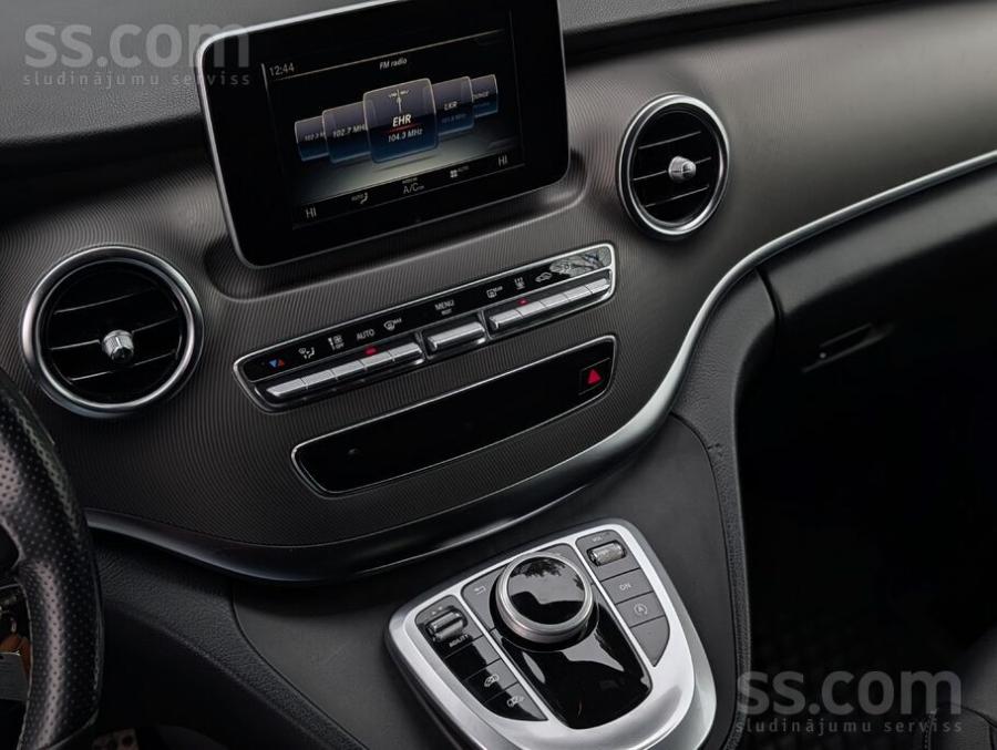 Black Mercedes-Benz V 250 2014 in Jurmala, with an engine capacity of 2.10 L and mileage of 0 thousand km for 17750 €, photo 26 on AUTOMOTO.COM.LV