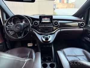 Black Mercedes-Benz V 250 2014 in Riga, with an engine capacity of 2.20 L and mileage of 187 thousand km for 28000 €, photo 9 on AUTOMOTO.COM.LV