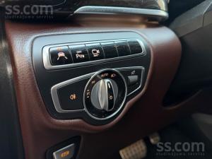 Black Mercedes-Benz V 250 2014 in Riga, with an engine capacity of 2.20 L and mileage of 187 thousand km for 28000 €, photo 11 on AUTOMOTO.COM.LV