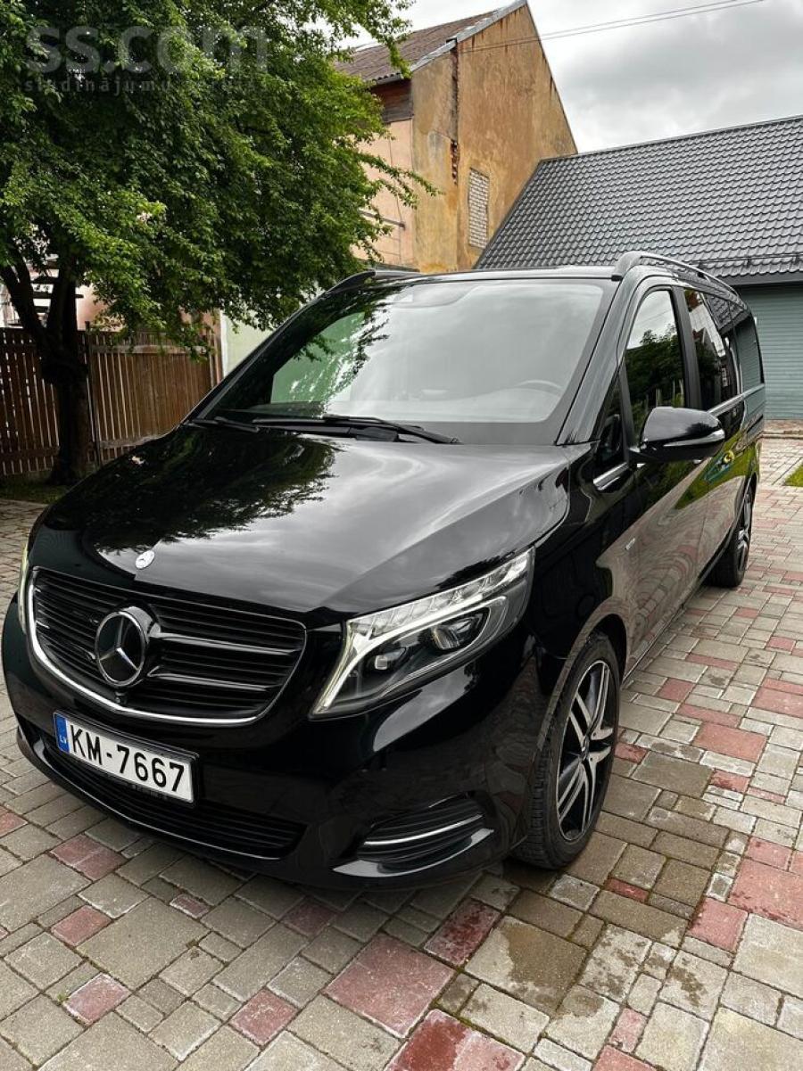 Melns Mercedes-Benz V 250 2015 Jēkabpils, ar dzinēja tilpumu 2.20 L un nobraukumu 196 tūkst. km par 28640 €, foto 1 vietnē AUTOMOTO.COM.LV