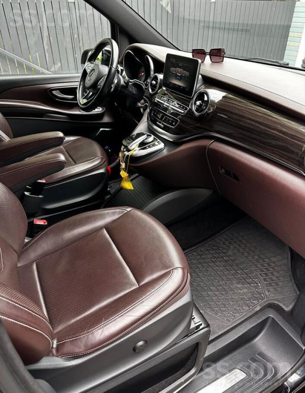 Melns Mercedes-Benz V 250 2015 Jēkabpils, ar dzinēja tilpumu 2.20 L un nobraukumu 196 tūkst. km par 28640 €, foto 8 vietnē AUTOMOTO.COM.LV