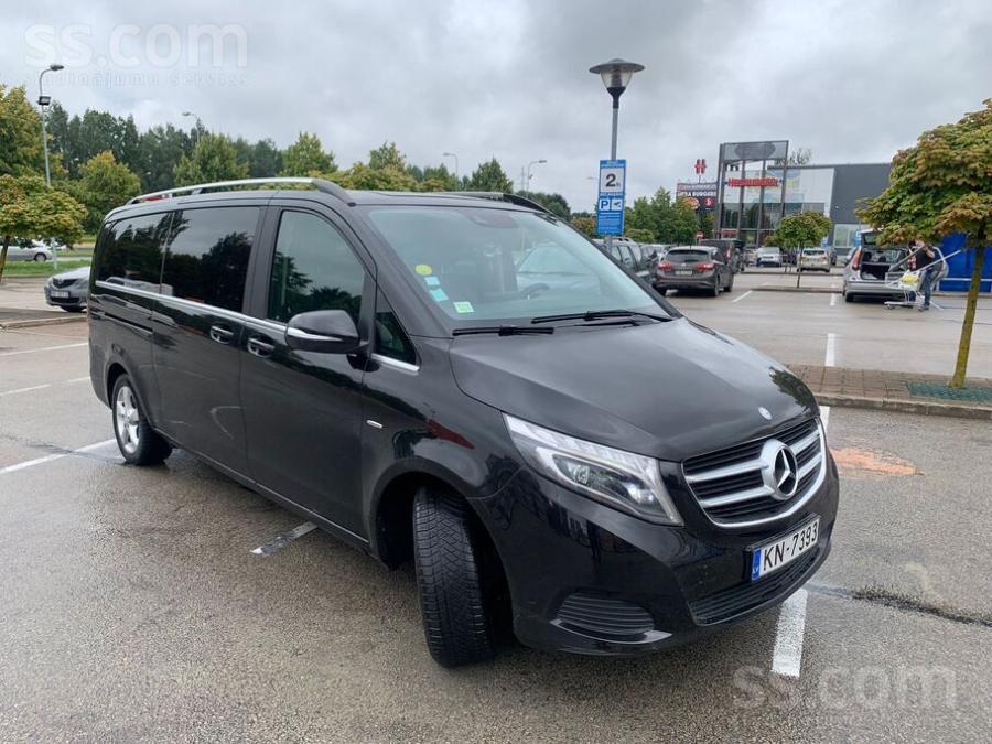 Black Mercedes-Benz V 250 2015 in Riga, with an engine capacity of 2.20 L and mileage of 289 thousand km for 18900 €, photo 1 on AUTOMOTO.COM.LV