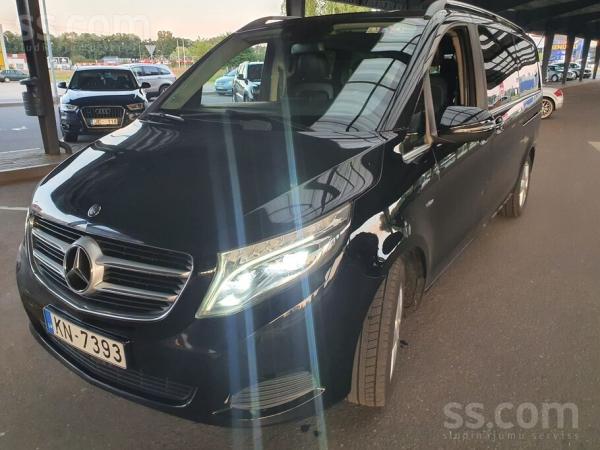 Mercedes-Benz V 250 2015 Rīga vietnē Melns Mercedes-Benz V 250 2015 Rīga, ar dzinēja tilpumu 2.20 L un nobraukumu 289 tūkst. km par 18900 €, foto 6 vietnē AUTOMOTO.COM.LV