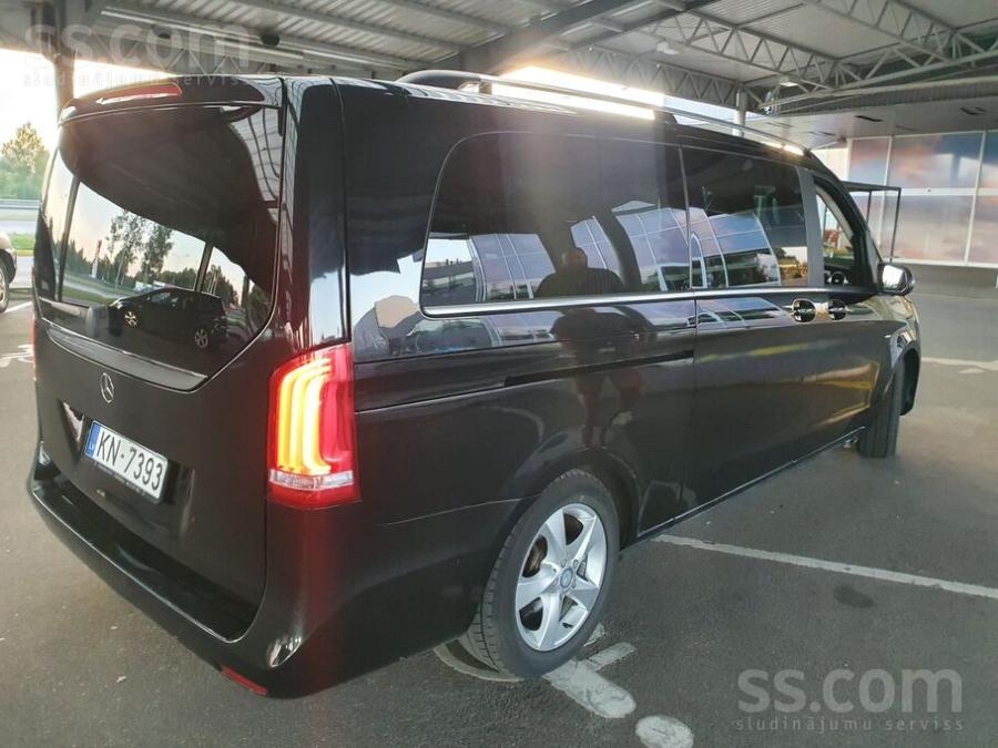 Black Mercedes-Benz V 250 2015 in Riga, with an engine capacity of 2.20 L and mileage of 289 thousand km for 18900 €, photo 7 on AUTOMOTO.COM.LV