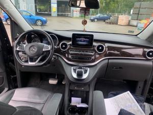 Black Mercedes-Benz V 250 2015 in Riga, with an engine capacity of 2.20 L and mileage of 289 thousand km for 18900 €, photo 11 on AUTOMOTO.COM.LV