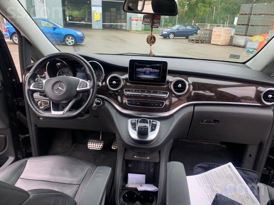 Black Mercedes-Benz V 250 2015 in Riga, with an engine capacity of 2.20 L and mileage of 289 thousand km for 18900 €, photo 11 on AUTOMOTO.COM.LV