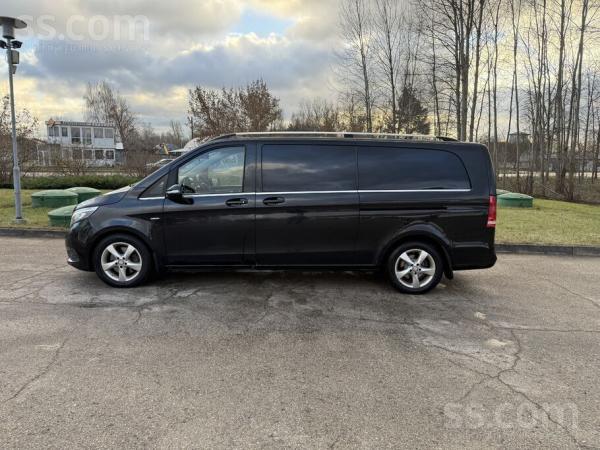Black Mercedes-Benz V 250 2016 in Riga, with an engine capacity of 2.20 L and mileage of 269 thousand km for 23700 €, photo 8 on AUTOMOTO.COM.LV