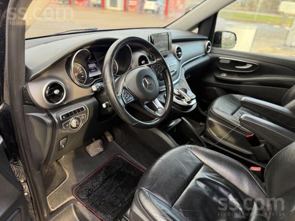 Black Mercedes-Benz V 250 2016 in Riga, with an engine capacity of 2.20 L and mileage of 269 thousand km for 23700 €, photo 10 on AUTOMOTO.COM.LV