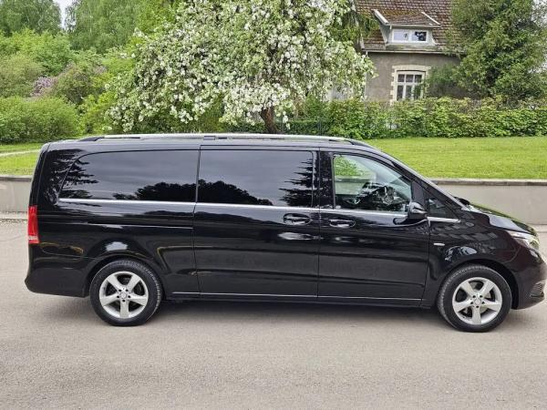 Black Mercedes-Benz V 250 2016 in Jekabpils, with an engine capacity of 2.20 L and mileage of 255 thousand km for 26990 €, photo 5 on AUTOMOTO.COM.LV