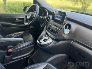 Black Mercedes-Benz V 250 2016 in Daugavpils, with an engine capacity of 2.00 L and mileage of 570 thousand km for 21000 €, photo 8 on AUTOMOTO.COM.LV