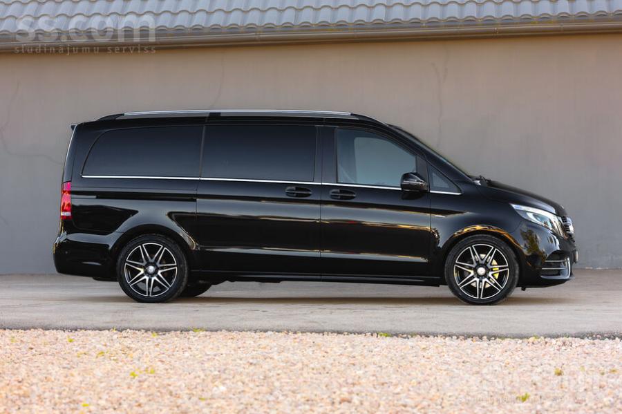 Black Mercedes-Benz V 250 2017 in Jelgava, with an engine capacity of 2.10 L and mileage of 79 thousand km for 40000 €, photo 5 on AUTOMOTO.COM.LV