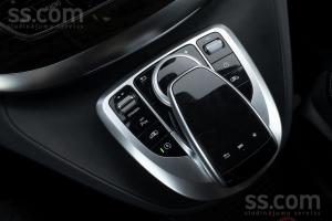 Black Mercedes-Benz V 250 2017 in Jelgava, with an engine capacity of 2.10 L and mileage of 79 thousand km for 40000 €, photo 15 on AUTOMOTO.COM.LV
