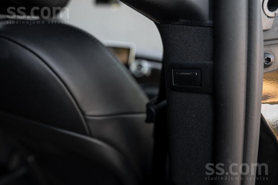Black Mercedes-Benz V 250 2017 in Jelgava, with an engine capacity of 2.10 L and mileage of 79 thousand km for 40000 €, photo 22 on AUTOMOTO.COM.LV