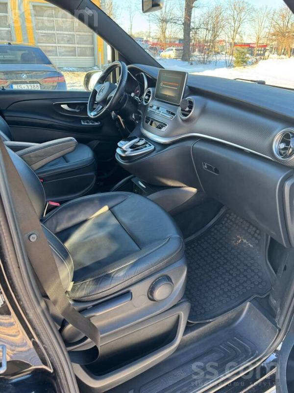 Melns Mercedes-Benz V 250 2017 Jūrmala, ar dzinēja tilpumu 2.00 L un nobraukumu 134 tūkst. km par 32500 €, foto 3 vietnē AUTOMOTO.COM.LV