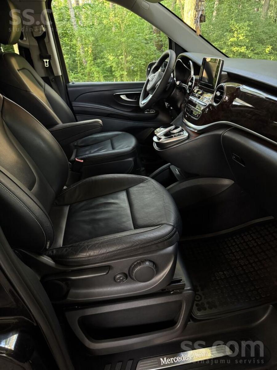 Melns Mercedes-Benz V 250 2017 Rīga, ar dzinēja tilpumu 2.50 L un nobraukumu 183 tūkst. km par 27000 €, foto 12 vietnē AUTOMOTO.COM.LV