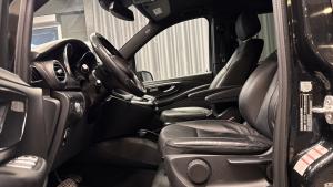 Black Mercedes-Benz V 250 2017 in Riga, with an engine capacity of 2.00 L and mileage of 134 thousand km for 27190 €, photo 7 on AUTOMOTO.COM.LV