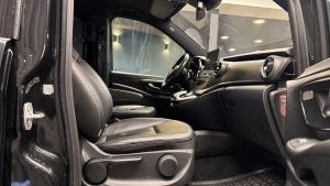 Black Mercedes-Benz V 250 2017 in Riga, with an engine capacity of 2.00 L and mileage of 134 thousand km for 27190 €, photo 10 on AUTOMOTO.COM.LV