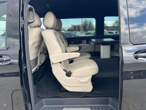 Black Mercedes-Benz V 250 2017 in Kaunas, with an engine capacity of 2.10 L and mileage of 300 thousand km for 29450 €, photo 24 on AUTOMOTO.COM.LV