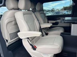 Black Mercedes-Benz V 250 2017 in Kaunas, with an engine capacity of 2.10 L and mileage of 300 thousand km for 29450 €, photo 25 on AUTOMOTO.COM.LV