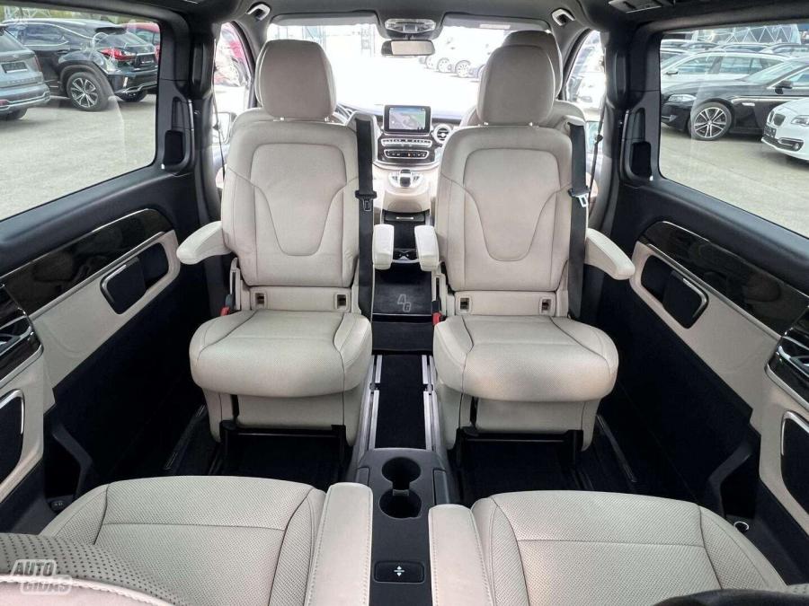 Black Mercedes-Benz V 250 2017 in Kaunas, with an engine capacity of 2.10 L and mileage of 300 thousand km for 29450 €, photo 28 on AUTOMOTO.COM.LV
