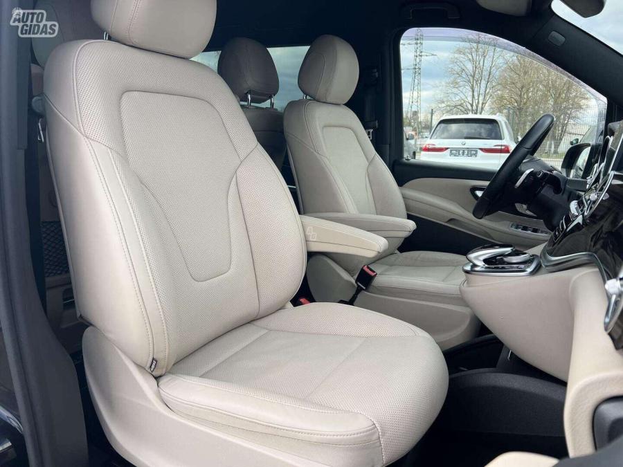 Black Mercedes-Benz V 250 2017 in Kaunas, with an engine capacity of 2.10 L and mileage of 300 thousand km for 29450 €, photo 34 on AUTOMOTO.COM.LV