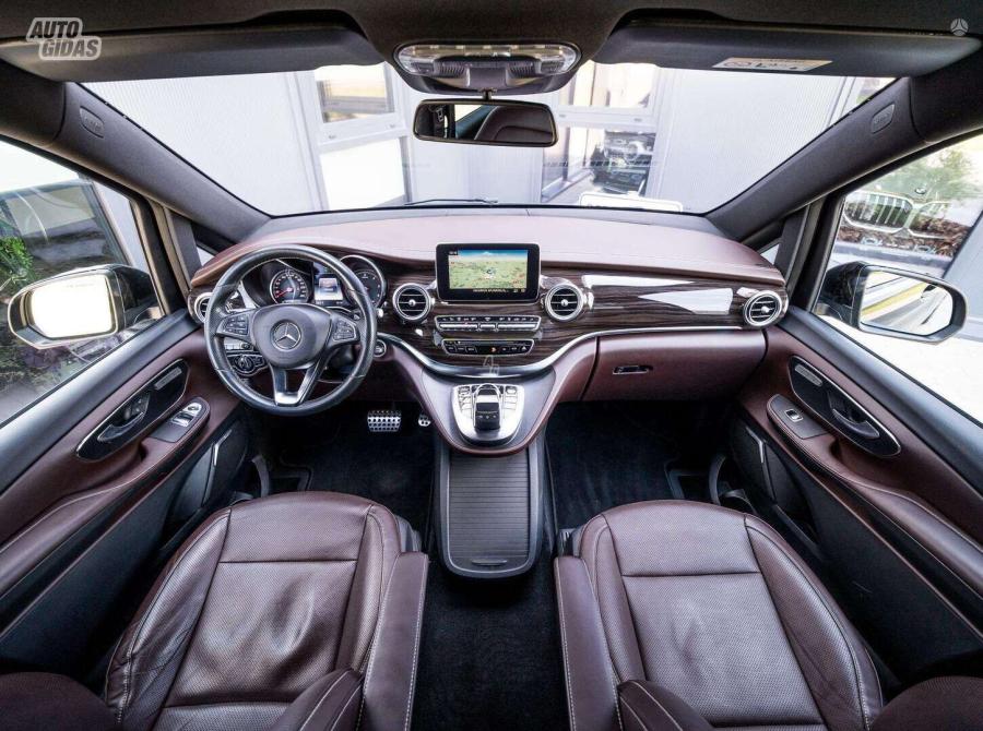Black Mercedes-Benz V 250 2017 in Kaunas, with an engine capacity of 2.10 L and mileage of 183 thousand km for 38950 €, photo 17 on AUTOMOTO.COM.LV