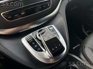Black Mercedes-Benz V 250 2017 in Jelgava, with an engine capacity of 2.20 L and mileage of 0 thousand km for 33000 €, photo 17 on AUTOMOTO.COM.LV